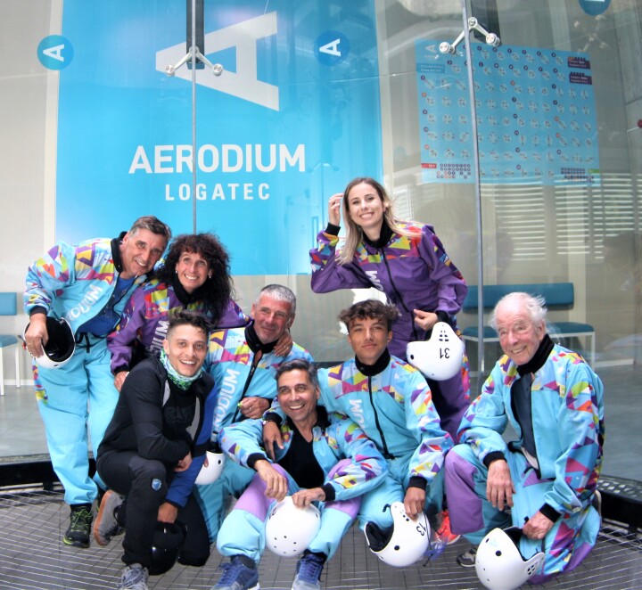 Letenje v vetrovniku - vetrovnik AERODIUM Logatec, Slovenija